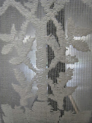 Leatherwood Design Co: Fab Fabric Friday- Vintage Scottish Lace