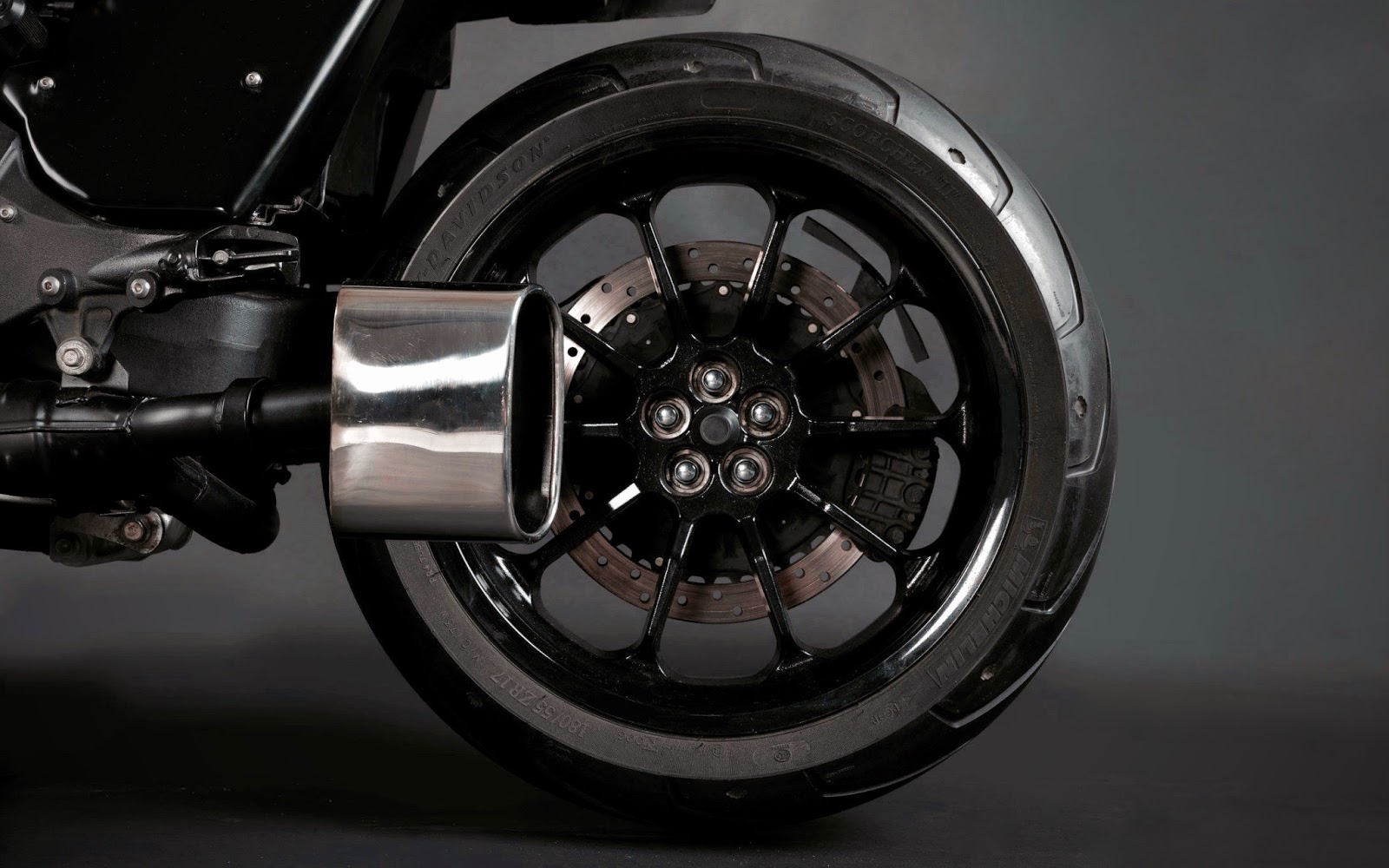 Valkyrie Flat Six - Inazuma café racer