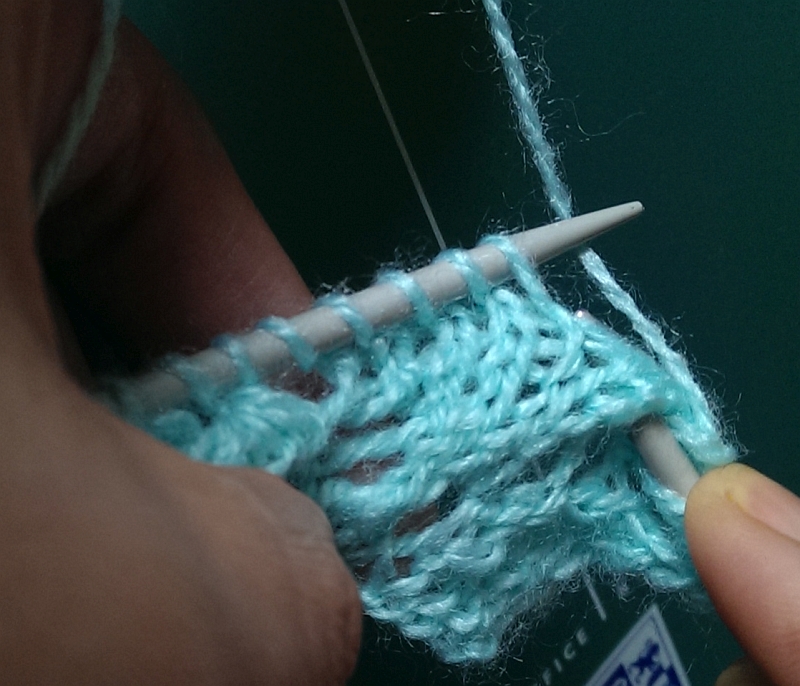 Anything Creative: Shell Pattern - Knitting tutorial