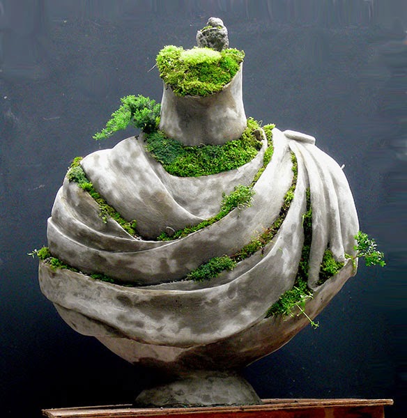 Oh, by the way...: BEAUTY: Sculpture--Robert Cannon