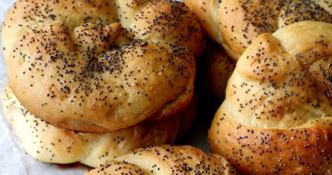 Kaiser Rolls | Karen's Kitchen Stories