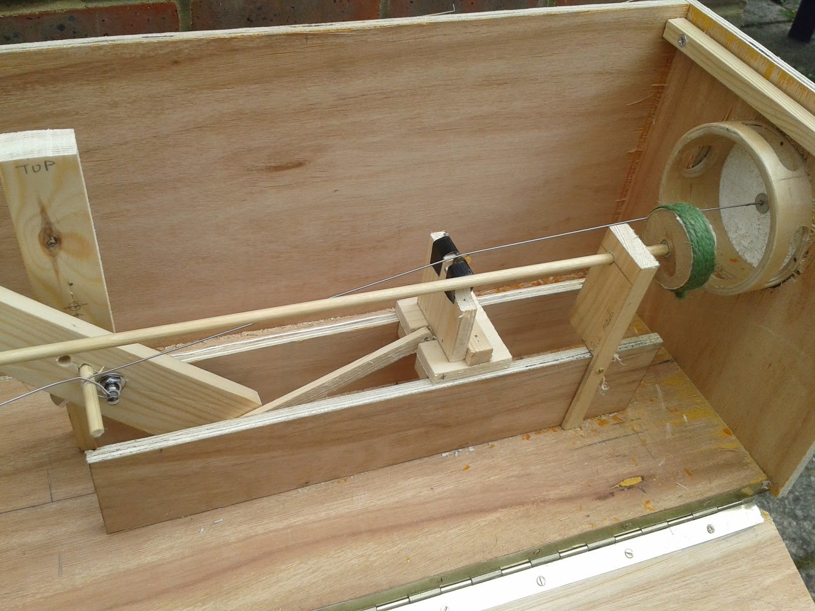 Martyn Simpson: Intonarumori 2