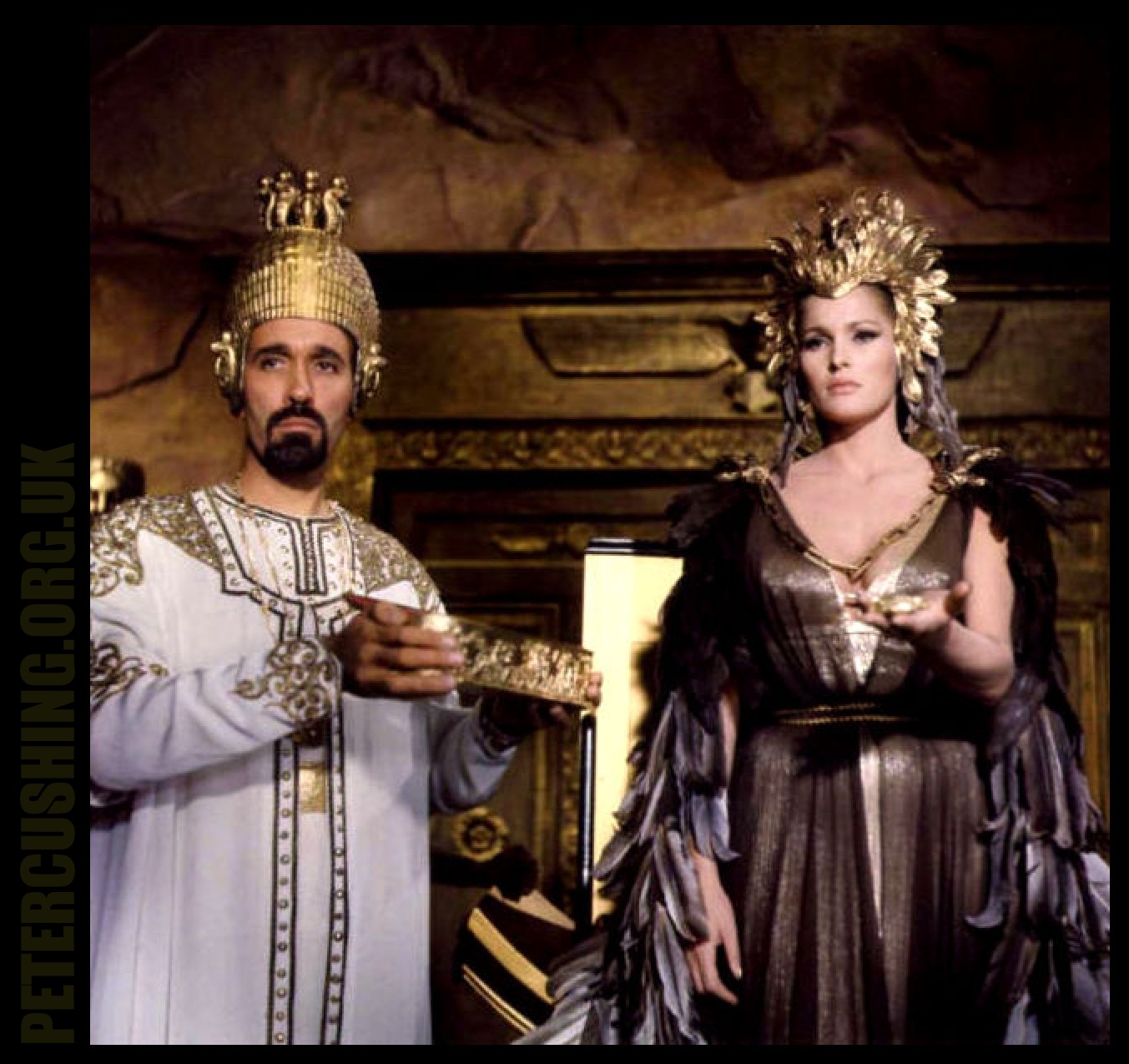 PETERCUSHINGBLOG.BLOGSPOT.COM (PCASUK): PETER CUSHING: HAMMER FILM ...