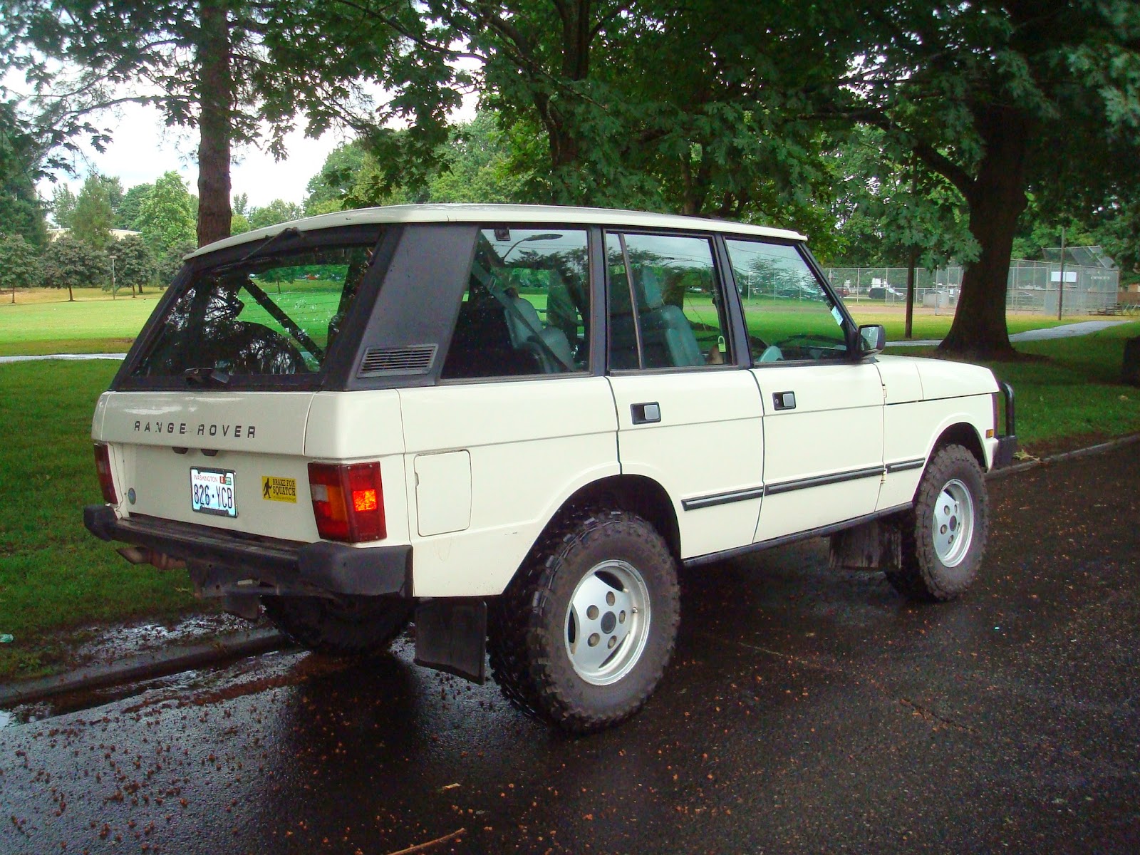 Laughs And Lashings: Range Rover Classic SWB, white, Great Divide ...