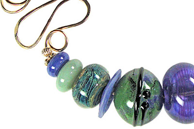 Beadlust: March 2012