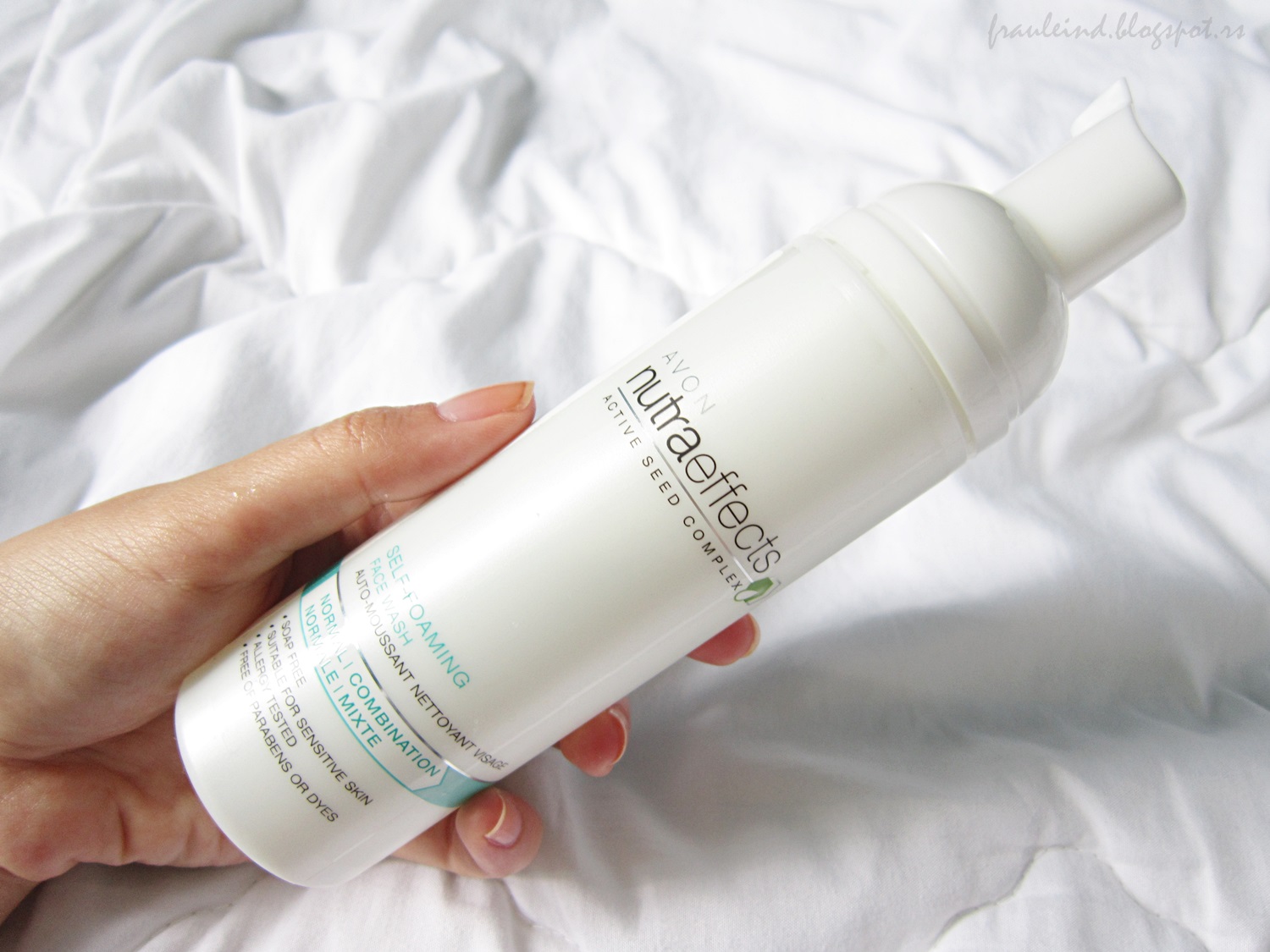 Avon Nutra Effects self foaming face wash | Fraulein D