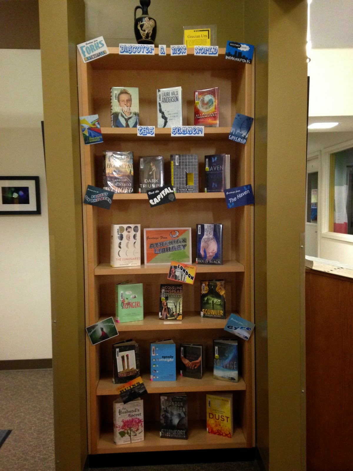 Librarian on Display: A Year Of Library Displays!
