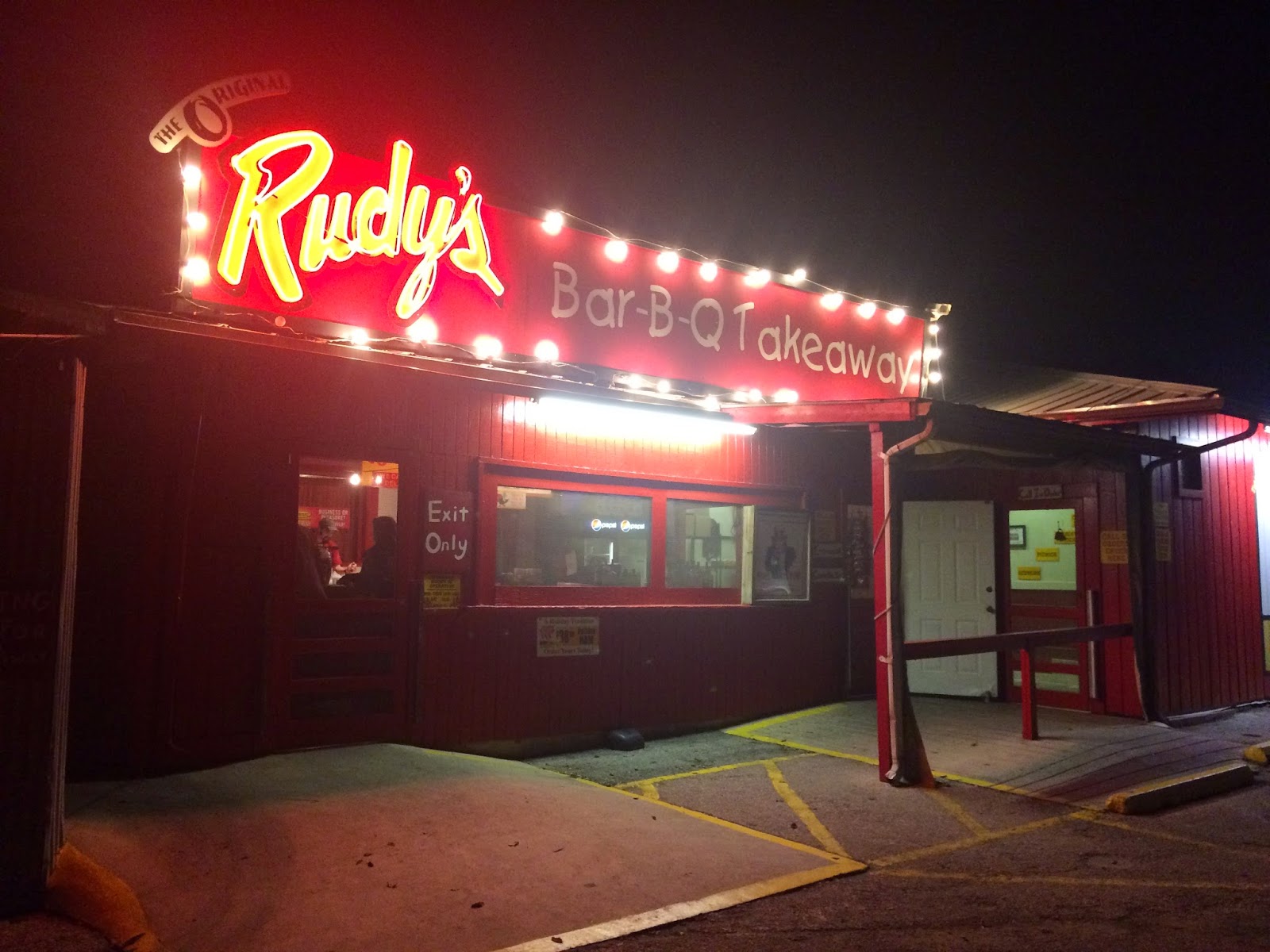 Man Up: Tales of Texas BBQ™: First visit to the original Rudy's ...