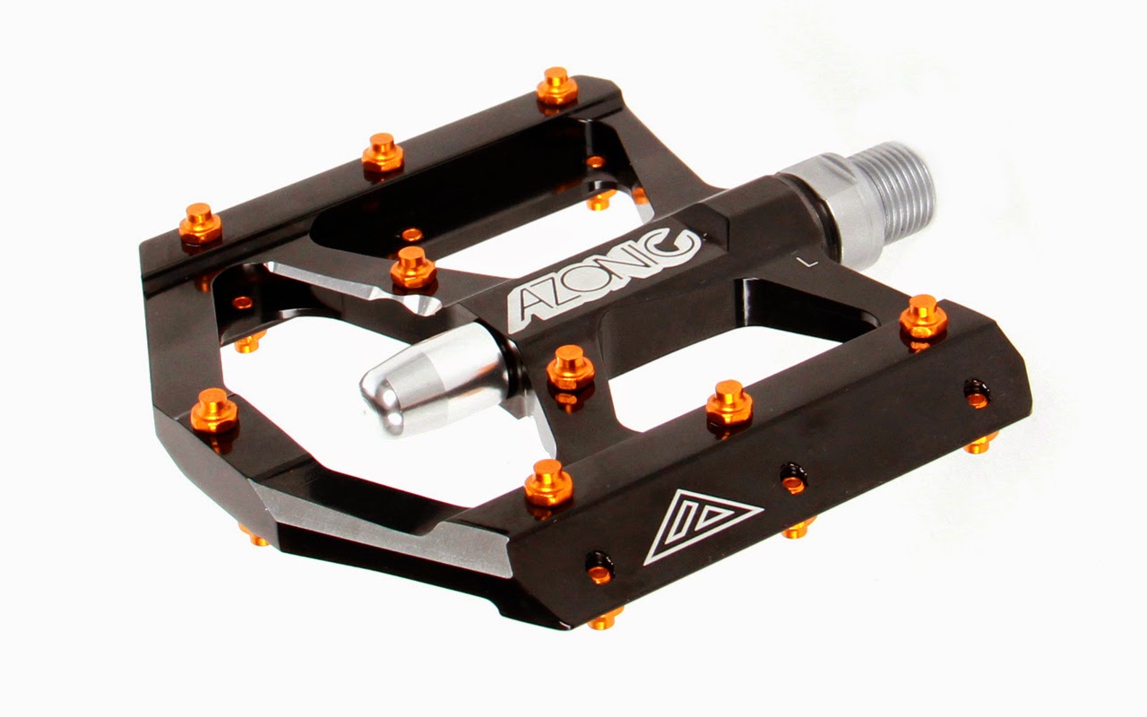 Azonic Wicked pedals