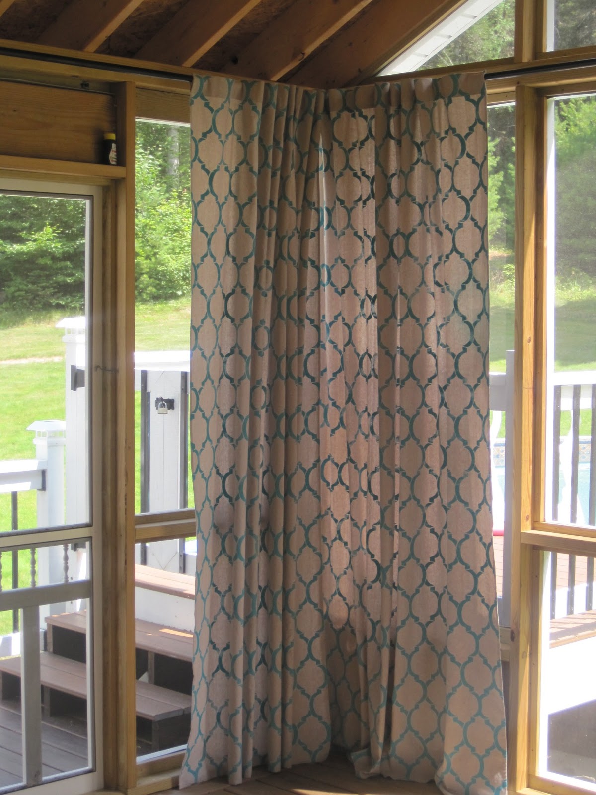 All Things Beautiful : DIY Inexpensive Curtain Rods