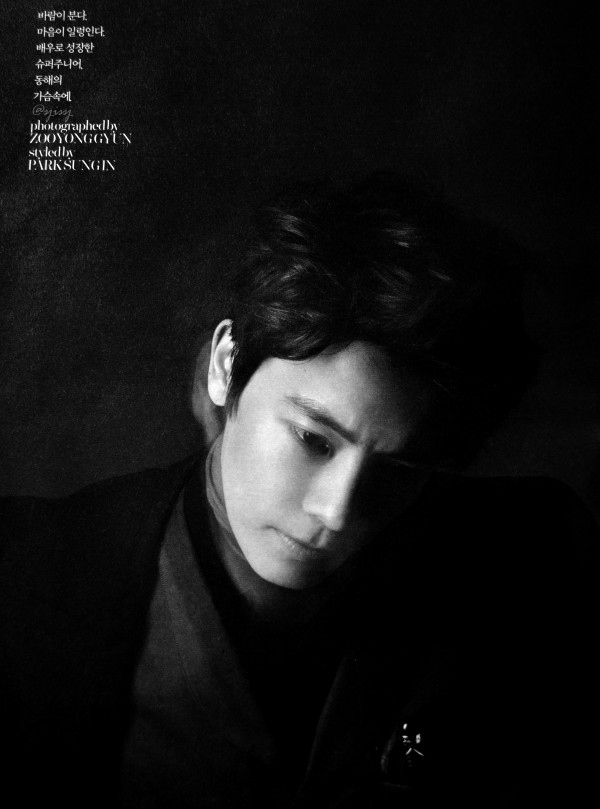 SUPER JUNIOR: 120820 W Korea September Issue : Donghae