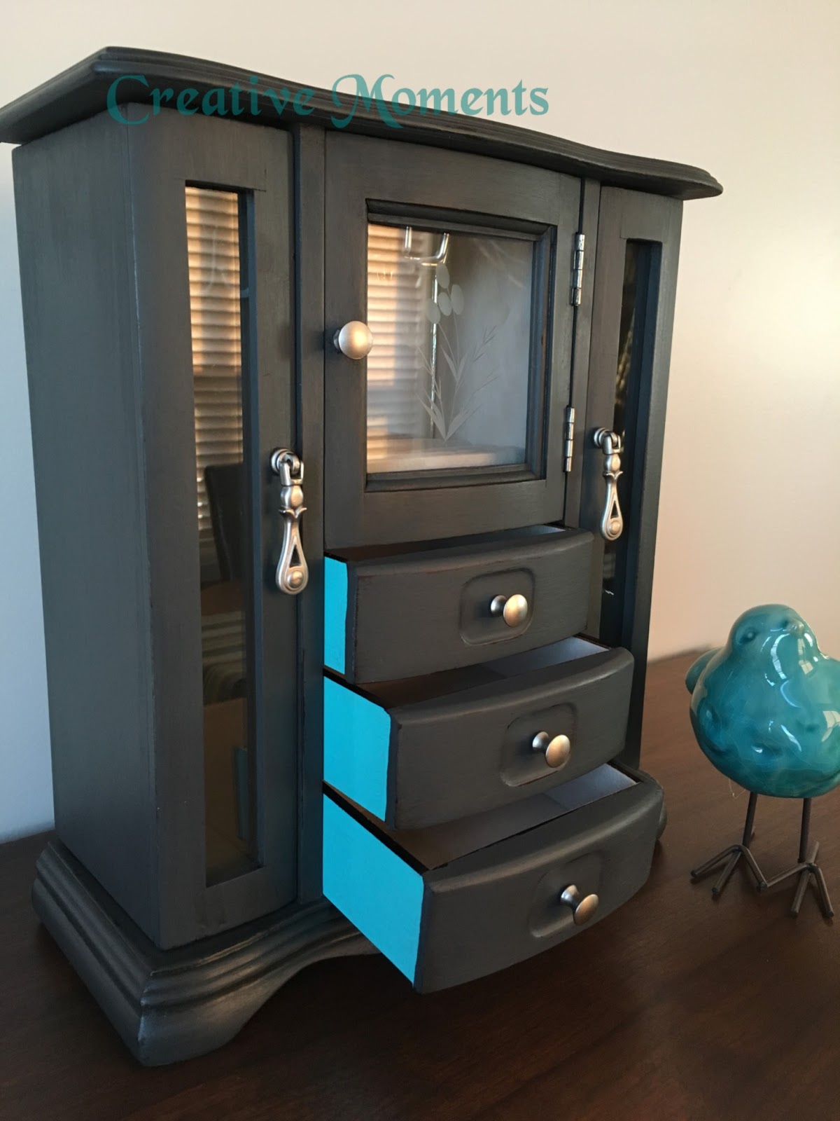 Dark Grey Jewelry Box with a fun surprise color