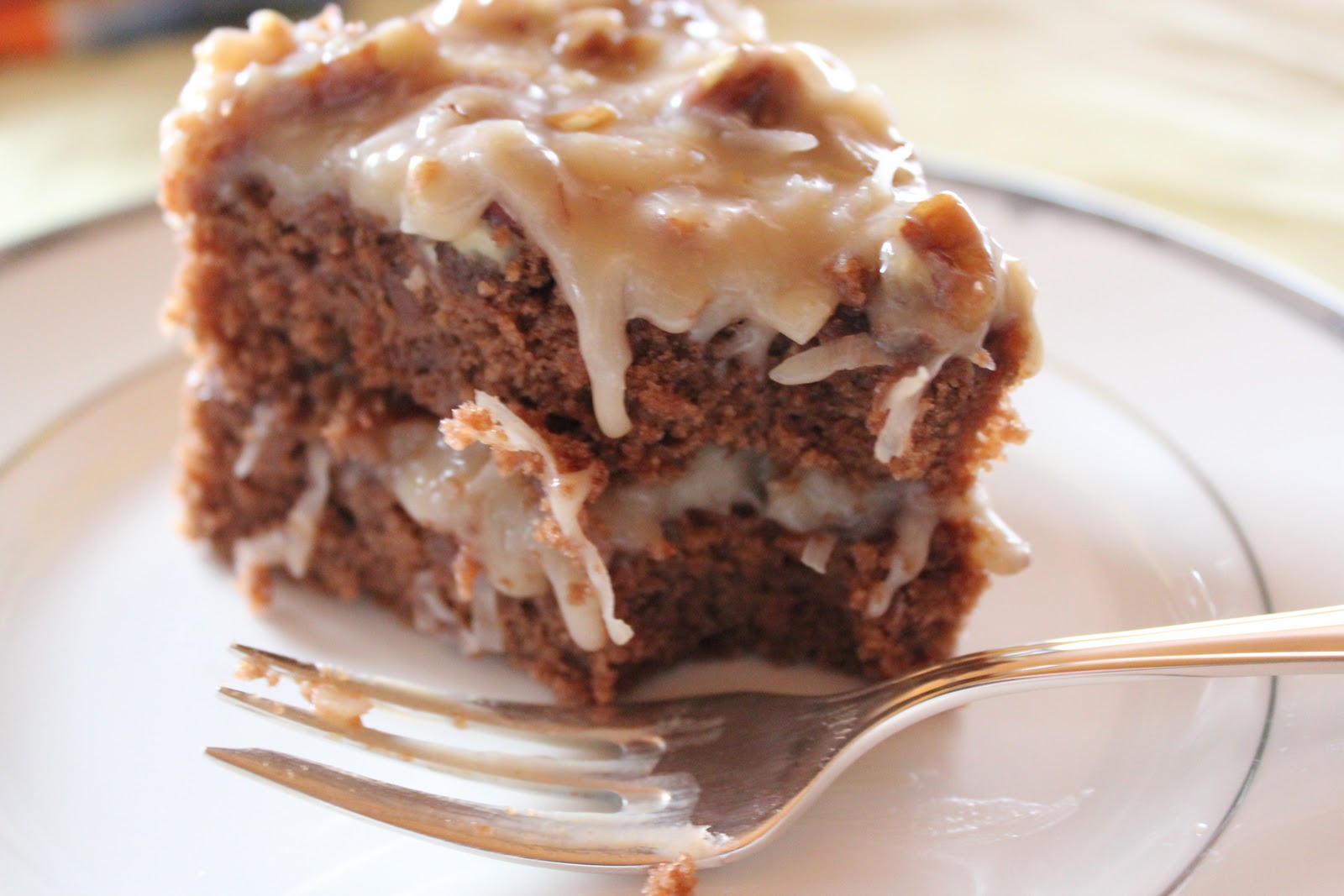 - fleur du poirier -: german chocolate cake with pecan coconut frosting ...