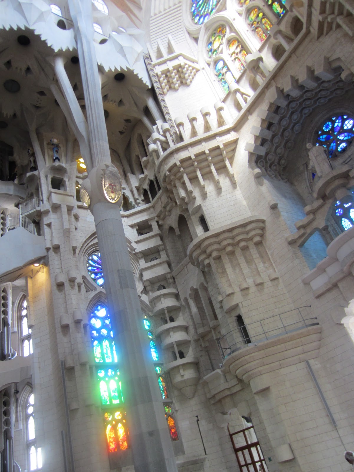 wacky tacky: Say Howdy to Gaudi!