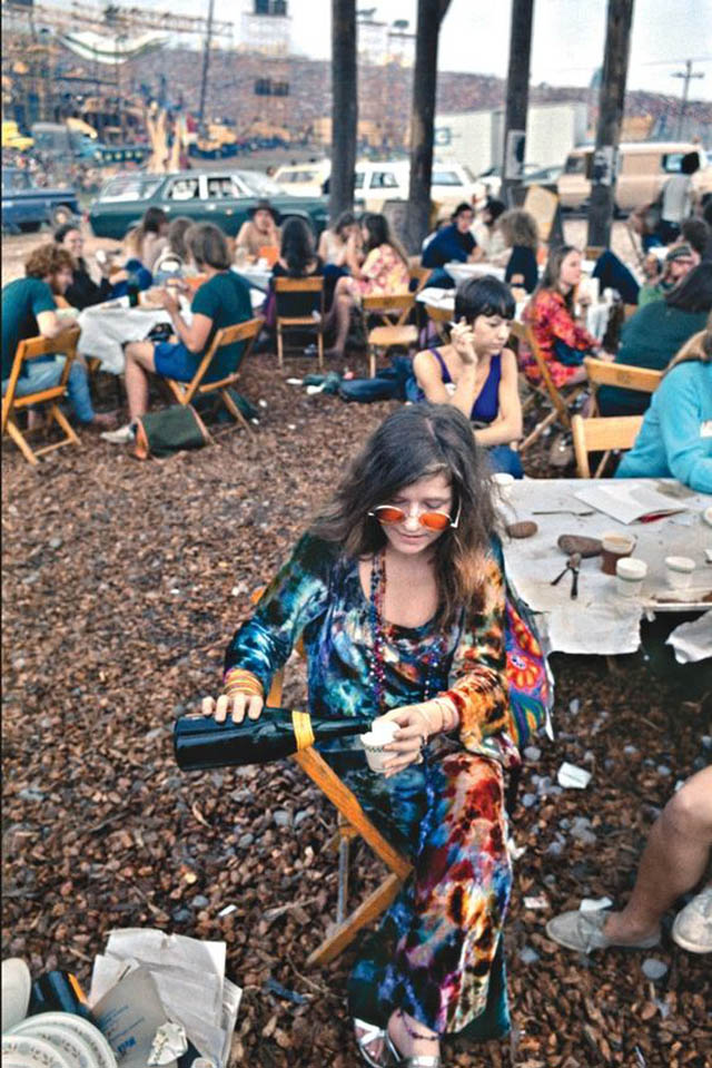 34 Fascinating Color Photographs of Janis Joplin in the 1960s ~ vintage ...