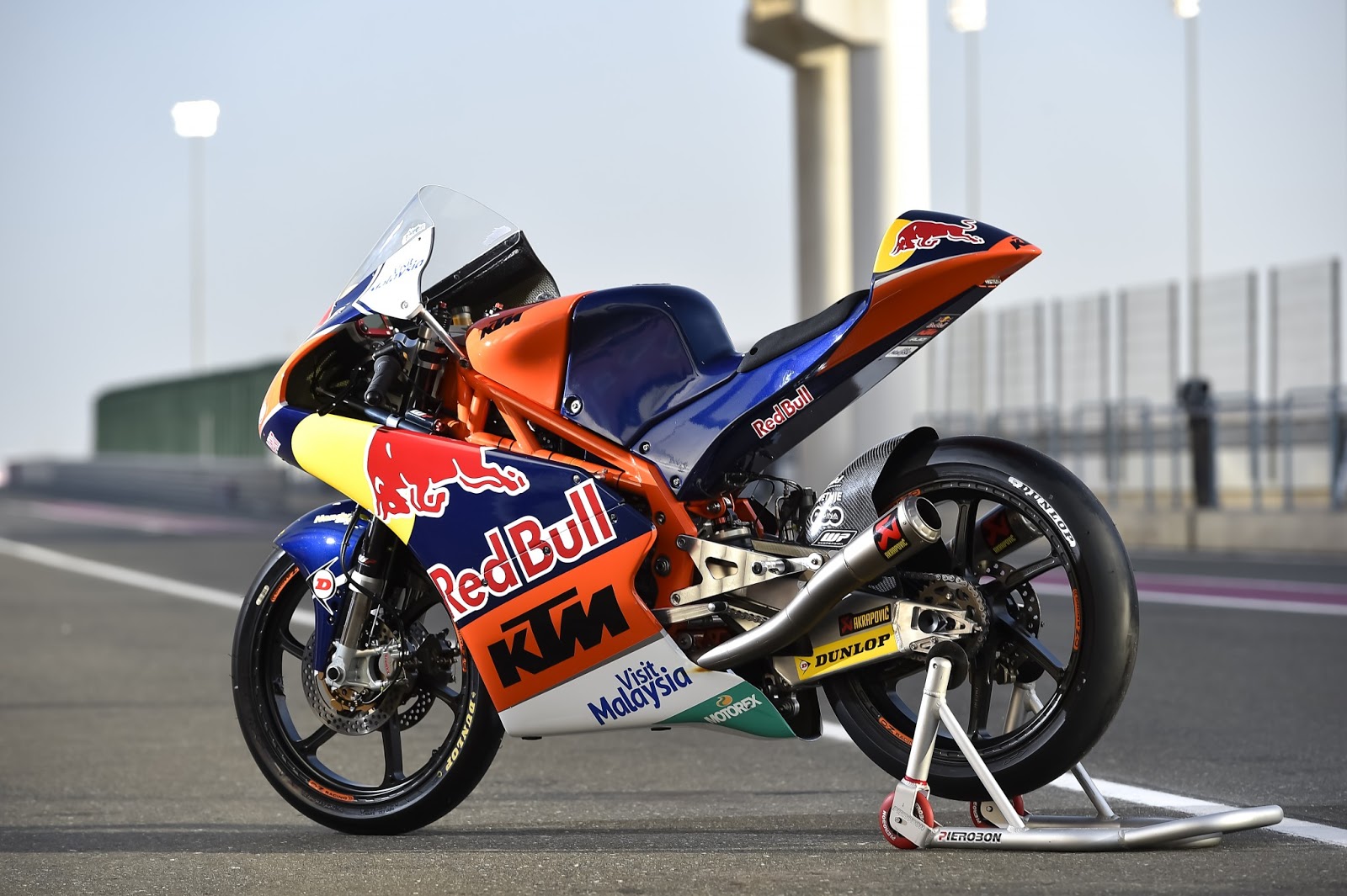 Racing Cafè: KTM RC 250 Team Red Bull KTM Ajo 2015