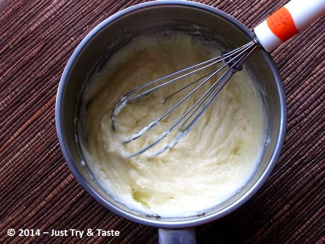 Obsesi Roti 35 - Custard Hot Cross Bun | Just Try & Taste