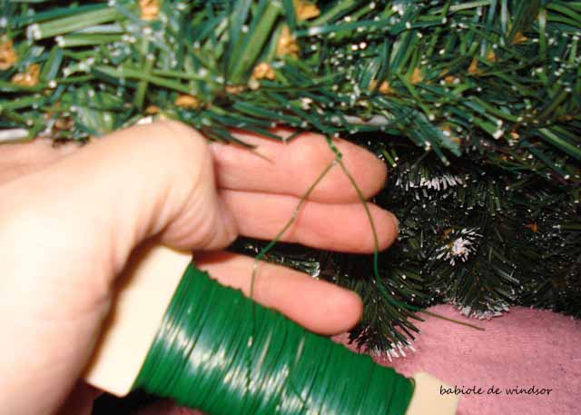Babiole de Windsor: Christmas Wreath Spruce Up