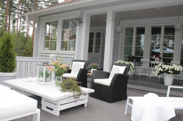 k o t i p o r s t u a: Terassi ja lasikuisti