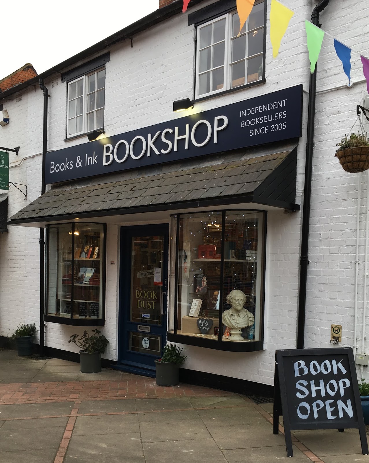 The bookshop around the corner: M40, Junction 11, where to find ...