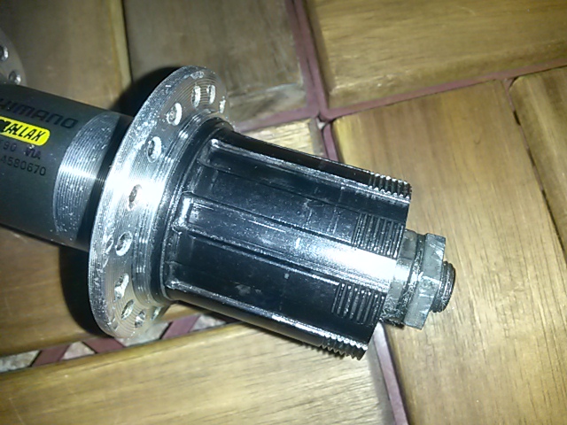 BUTUCI PT. ROTI : SHIMANO PARALAX ALTUS - BUTUC ROATA SPATE CASETA