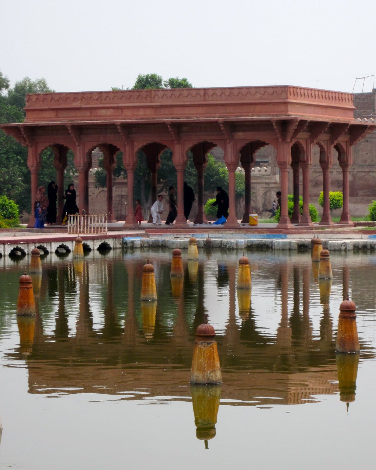 Cathy's Escapades: Architect Show and Shalimar Gardens