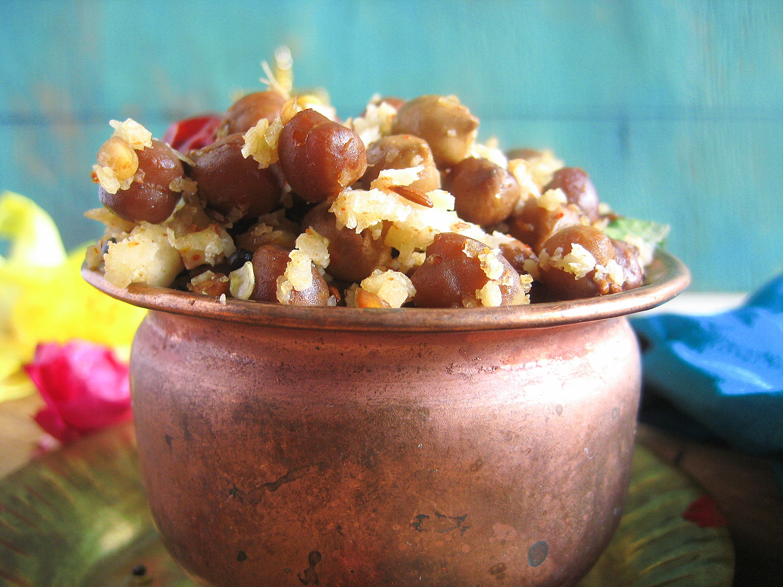 madhuri's kitchen: senagala talimpu / tempered black chickpeas