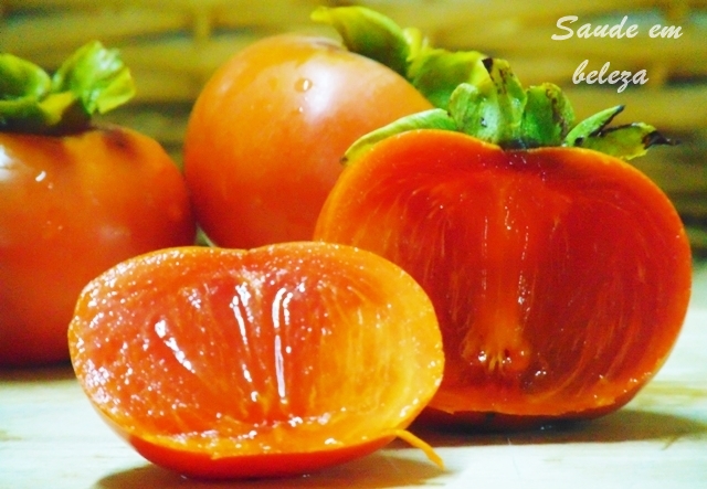 Benefícios do dióspiro (caqui) - Saúde em beleza