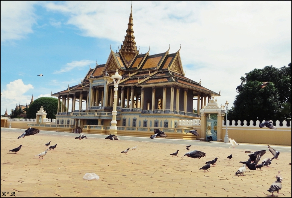 TravelScape Engineer: Royal Palace, Kemegahan Istana Kerajaan Kamboja