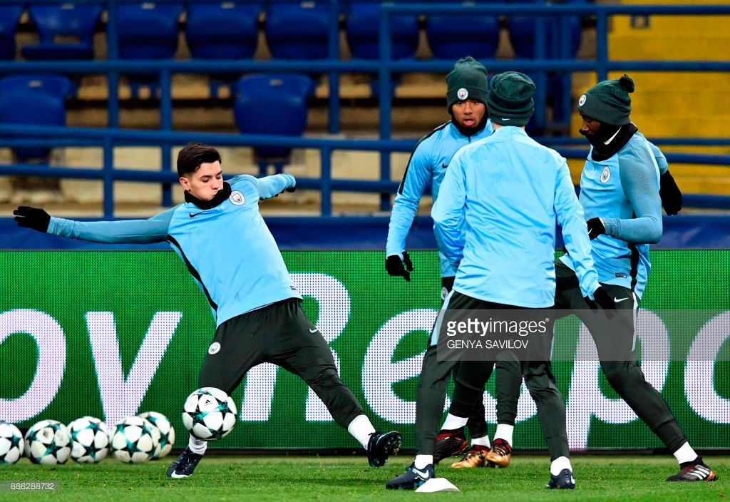 Premier League Stars Test Revolutionary All-New Nike Snood - Footy ...