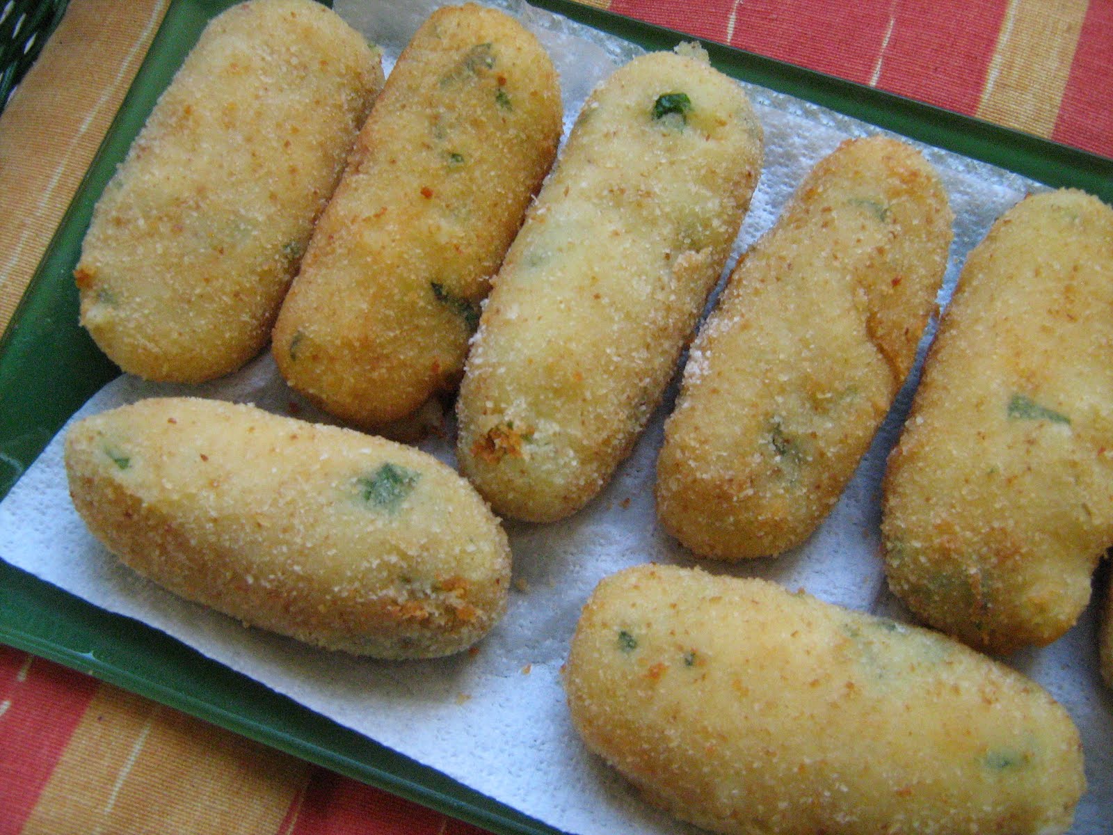 Lina Pasticci in cucina...: CROCCHE' NAPOLETANI