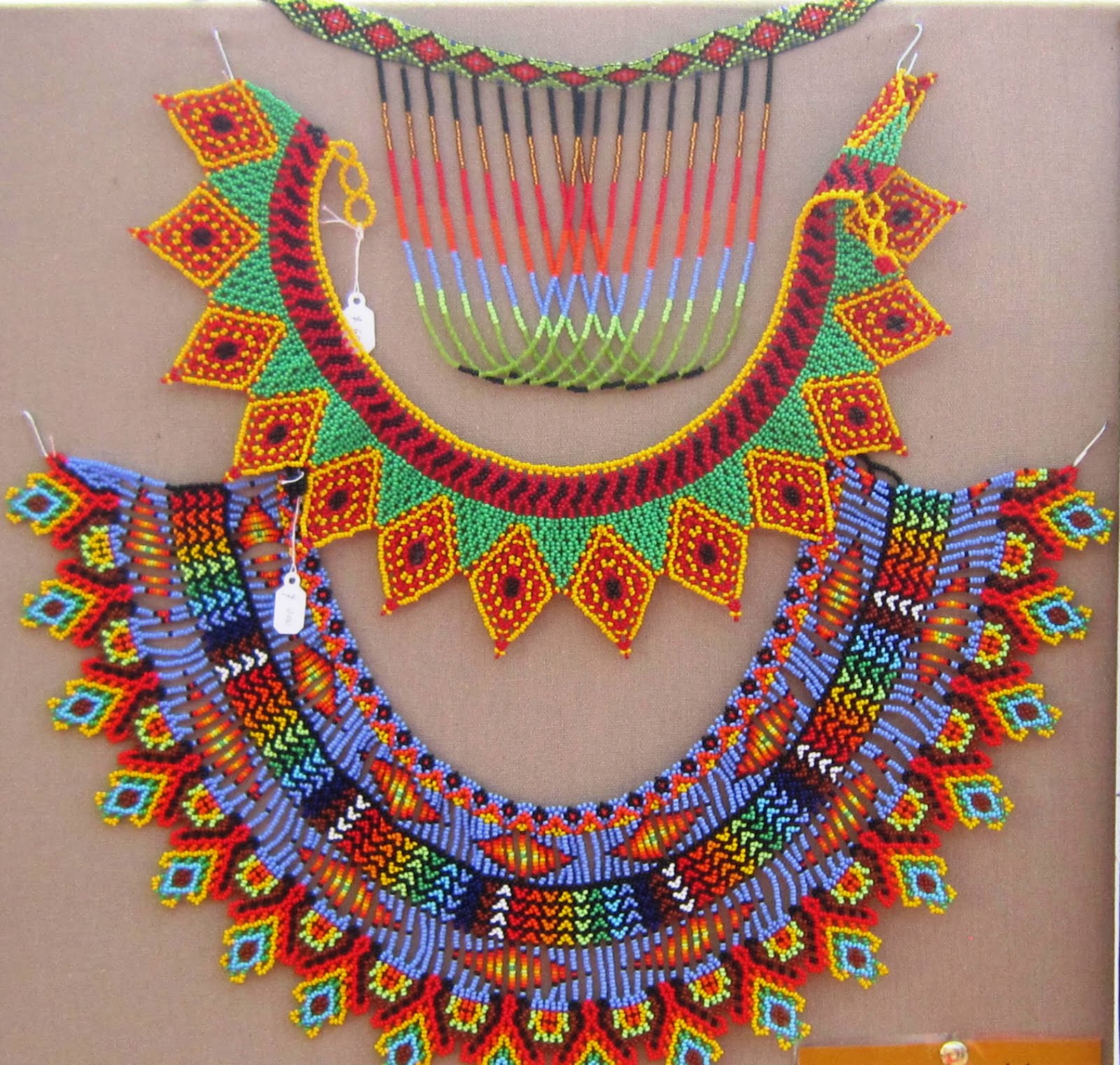 1000+ images about Beaded Neckace Patterns on Pinterest | Beadwork ...