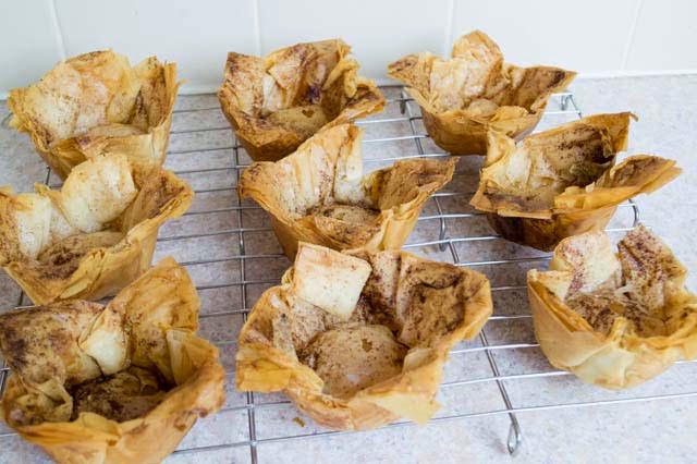 Entertaining Grace: Impressively Easy Sugared Fillo Cups