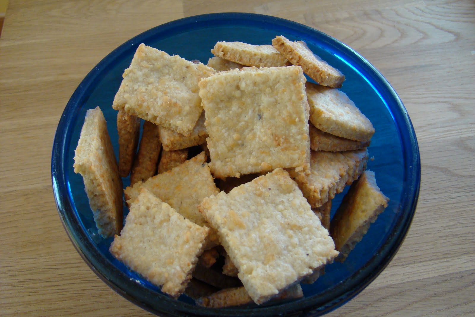 Bitītes blogs: Siera cepumi ar auzu miltiem