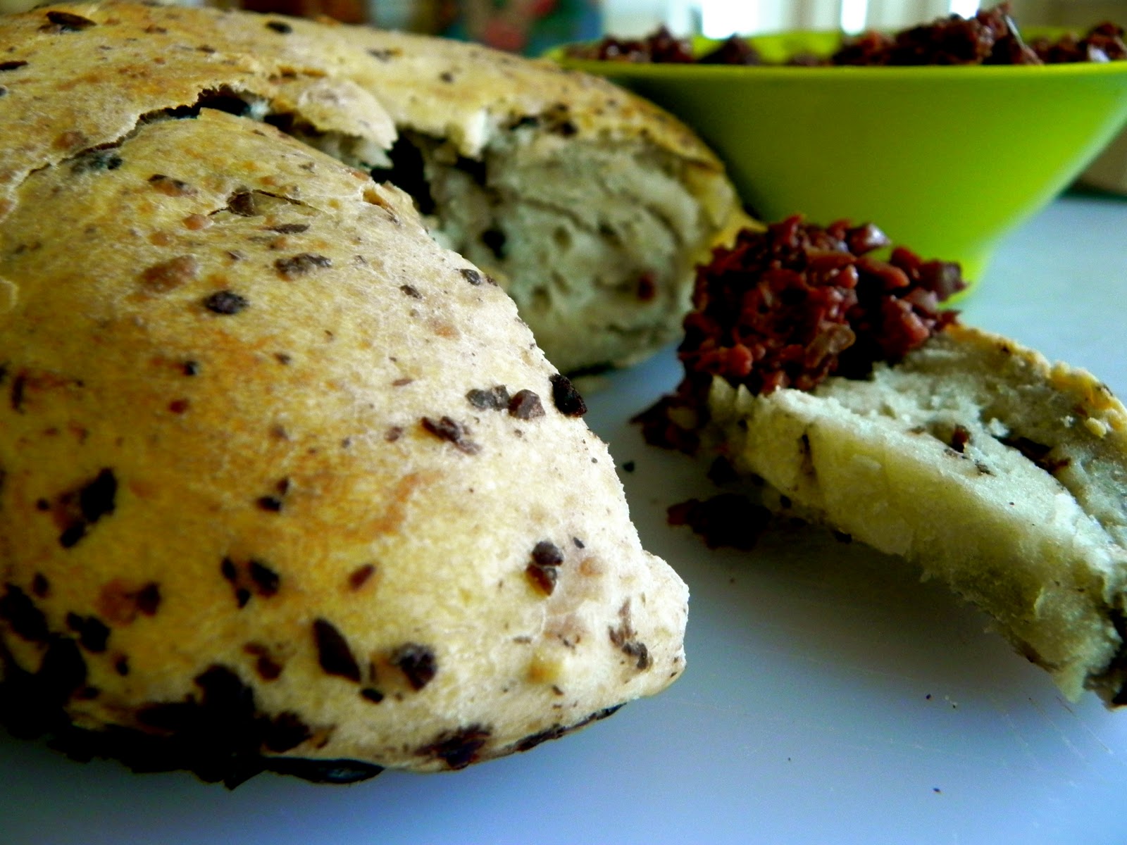 The Rosiest Cheeks: Olive Bread