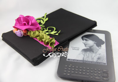 Jinky's Crafts & Designs: Handmade Kindle Case with Ribbons