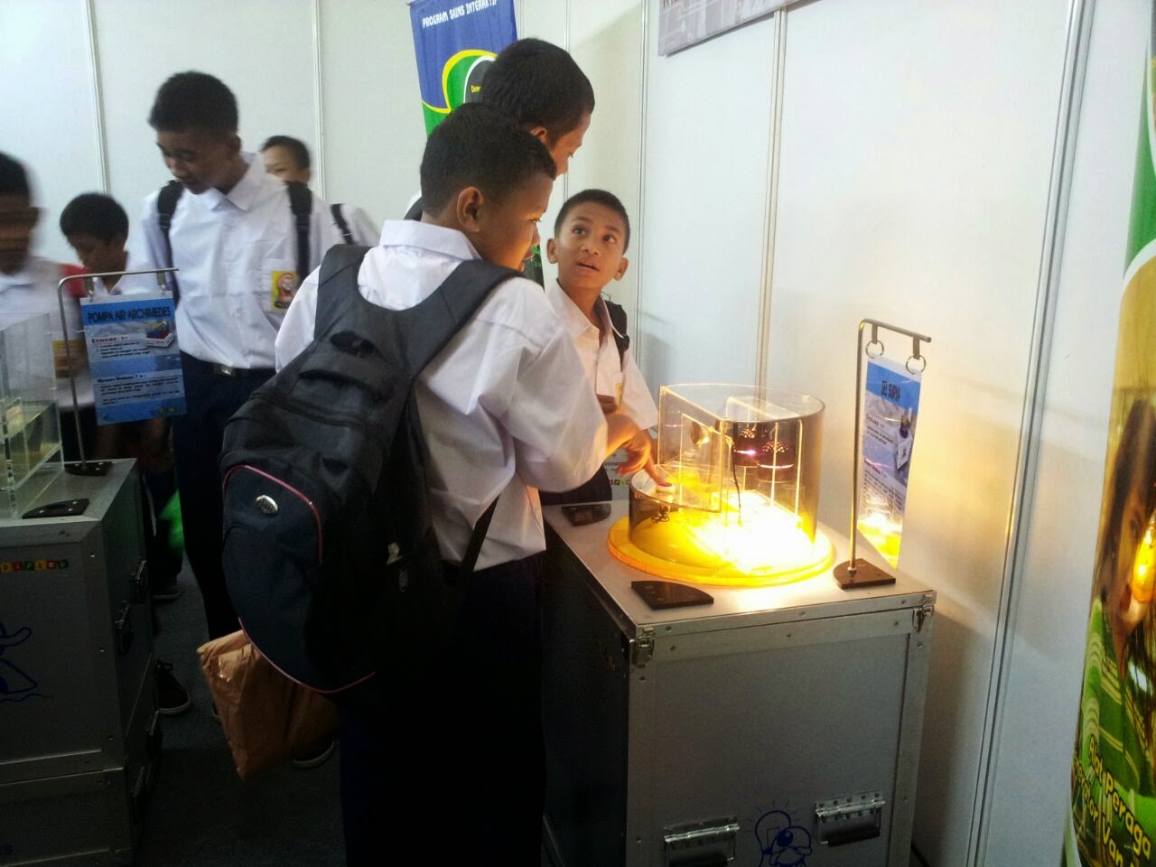 PP-IPTEK Menghadirkan Alat Peraga Bertema Sustainable Energy dalam ...