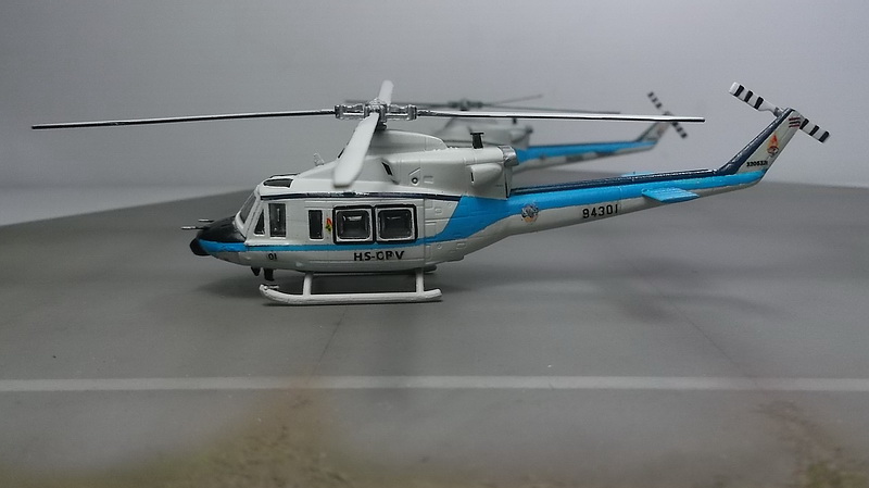 Thailandscale144: Cover Page Bell 412EP / Royal Flight 94301 / HS-CPV