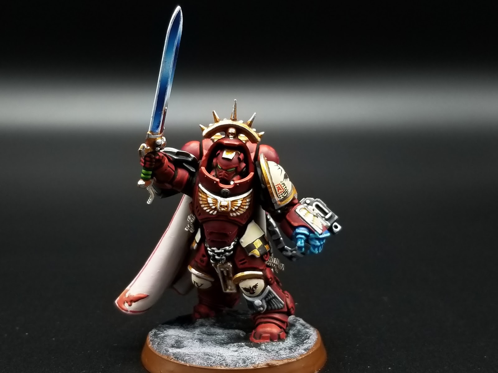 Tigurius's Omnis Arcanum Models: Blood Raven Primaris Captain in Gravis ...