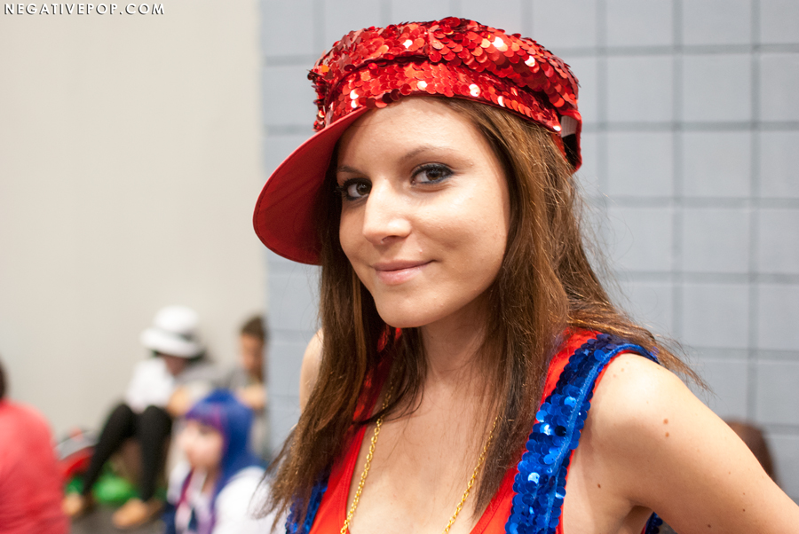(Video) Lovely Model Sarah Russi Talks to Us at NYCC 2015 ~ Words From ...
