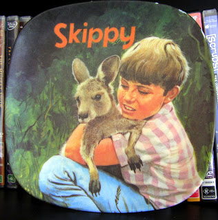 Gleeful: What's that Skip? A plate, figs and bread