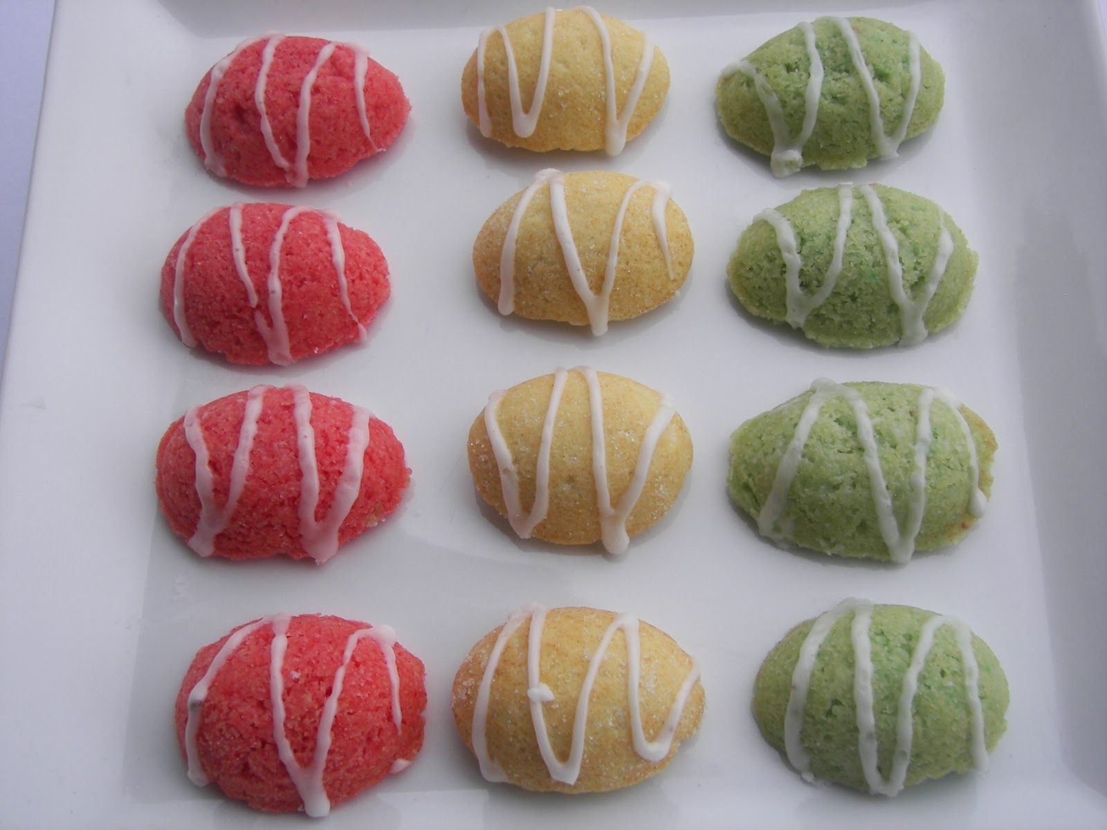 Red Couch Recipes: Jell-O Easter Egg Cookies