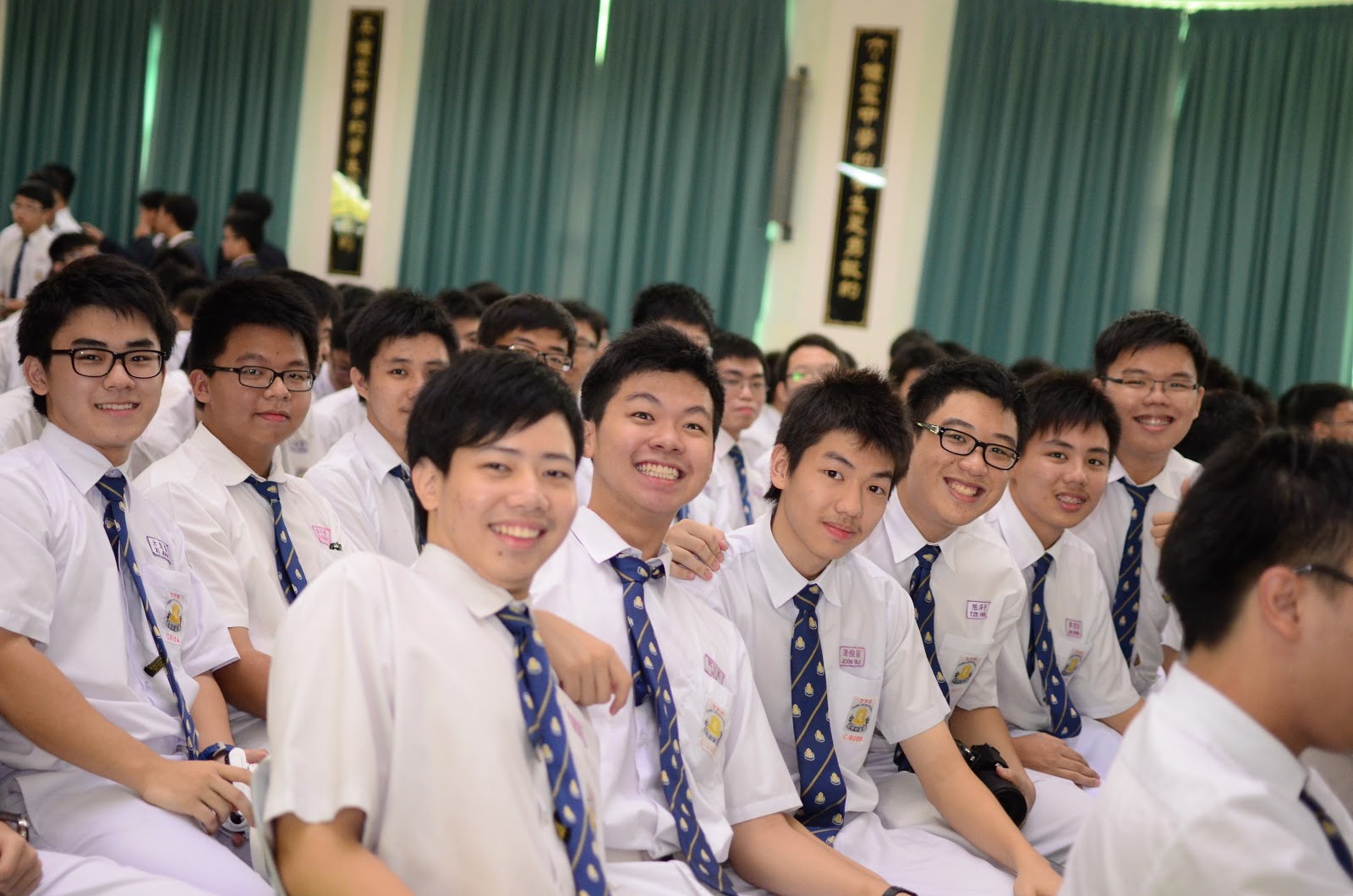 The World Through My Eyes: Chung Ling High School Form 5 Graduation