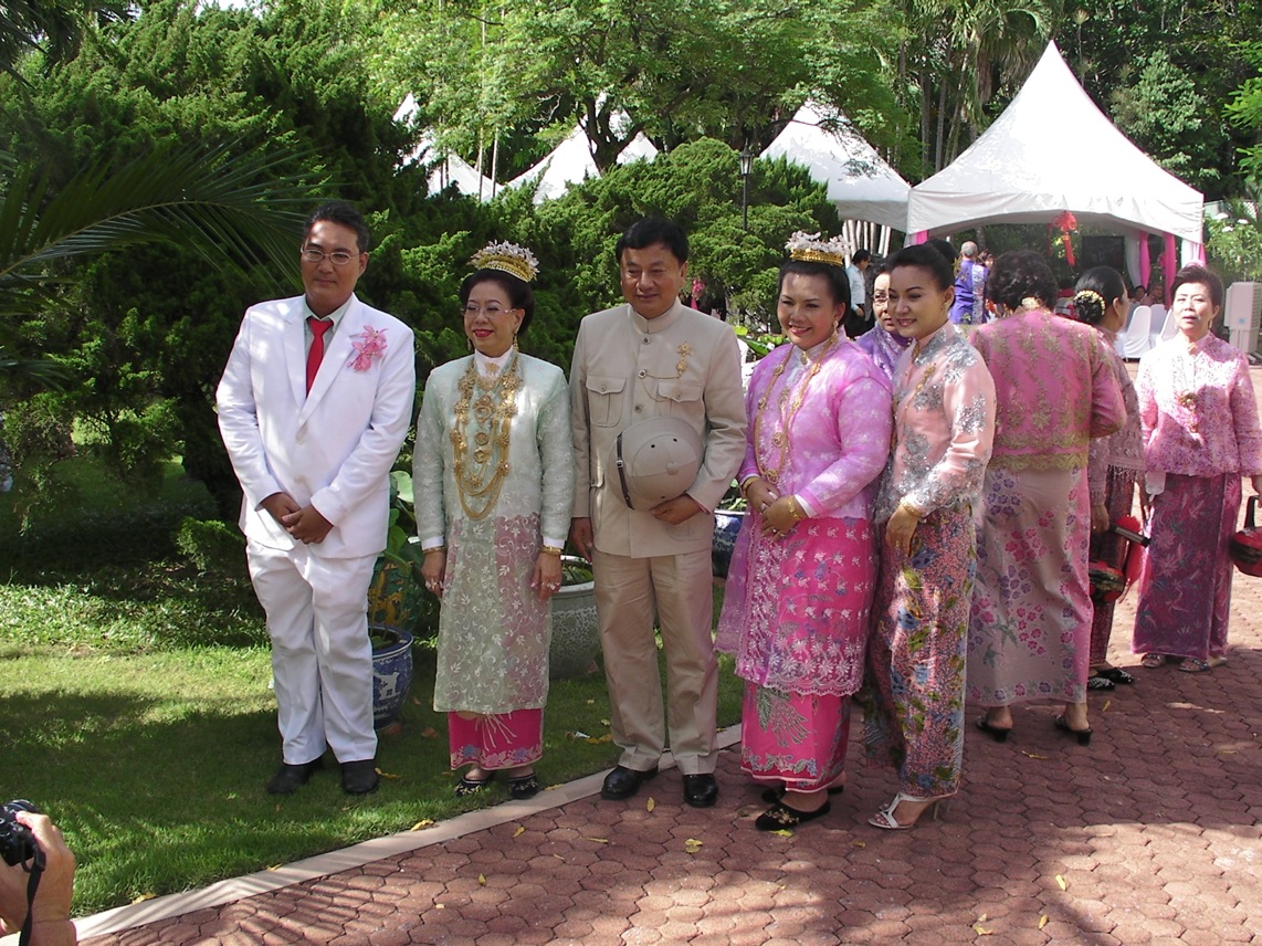 tim in phuket - exploring Thailand (closed): Baba Weddings in Phuket ...