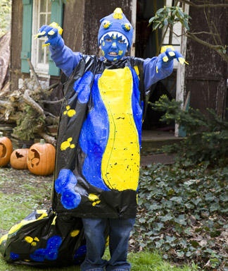 Monsters & Ghosts Costumes: How to Dress as a Monster?