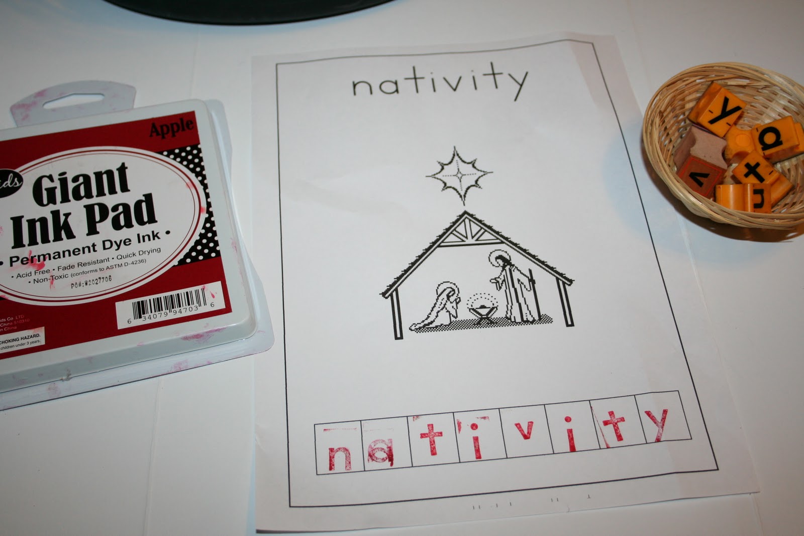 Our Country Road: 22 Fun Christmas Activity Trays!!
