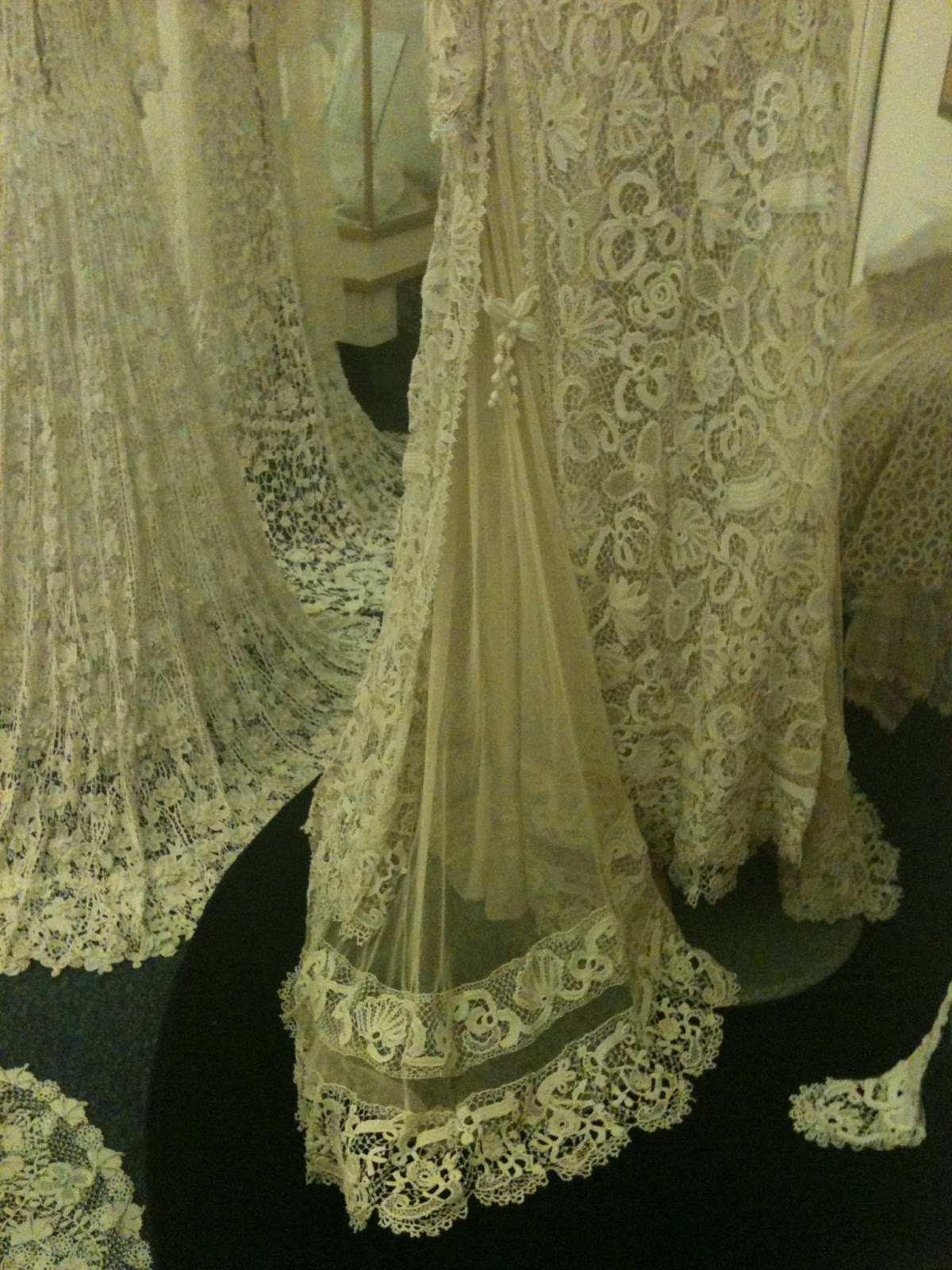 Rosemary Cathcart Antique Lace and Vintage Fashion: The Sheelin Lace ...