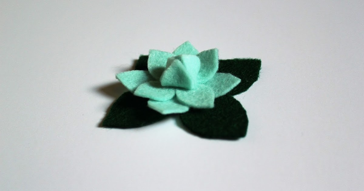 Spinning Millie's Adventures in Mobile-Making: DIY Felt Lotus Flower