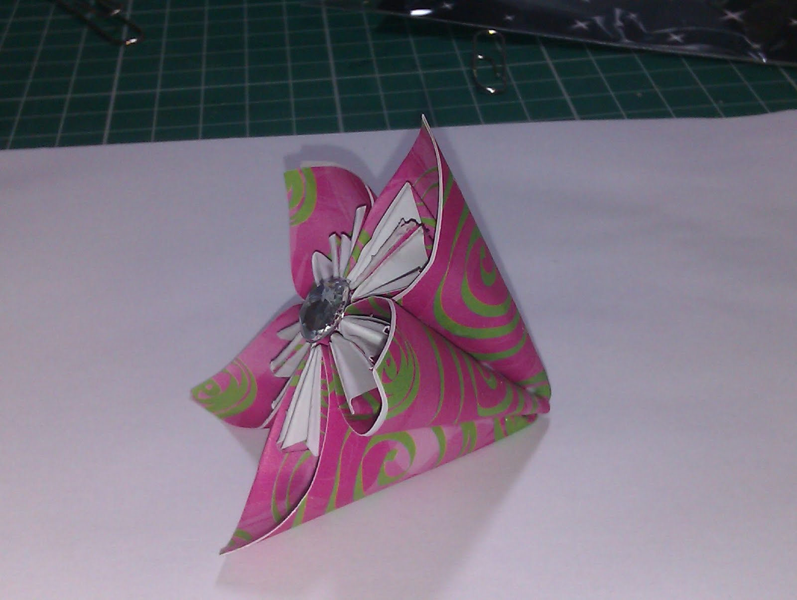 Flower Tutorial - Origami Lily Type Flower