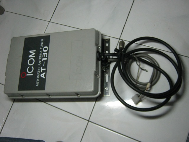 MEDAN RADIO: Icom AT-130